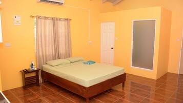 Estúdio Deluxe, 1 quarto | Com mobília individualizada, Wi-fi grátis, roupa de cama fornecida