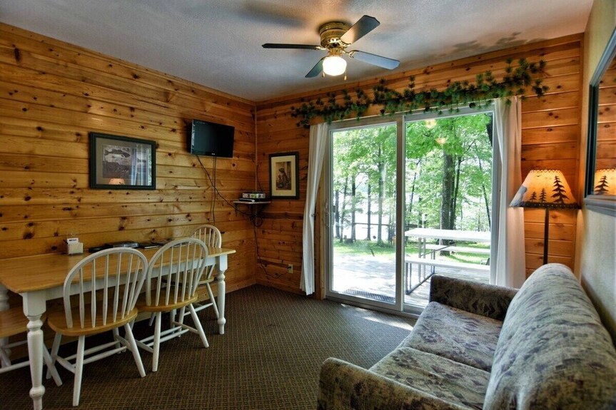 Iron River, Wisconsin Locations De Chalets Dans Un Complexe De Northwoods - Wisconsin