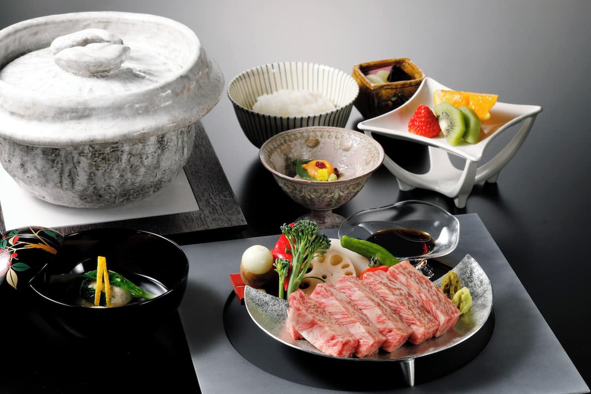 1 quarto, roupa de alta qualidade, camas de colchão pillowtop, minibar