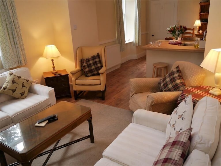 Bogroy - A Cottage That Sleeps 6 Guests In 3 Bedrooms - Aberdeenshire