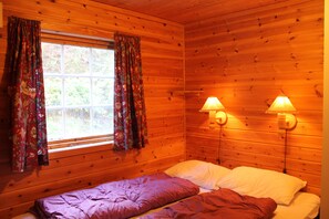 Cabana, 3 quartos | Wi-Fi de cortesia, roupa de cama