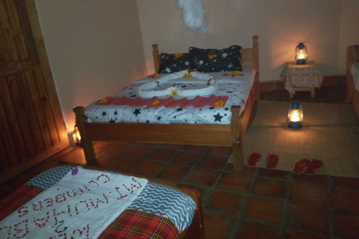 Cofre no quarto, secretária 