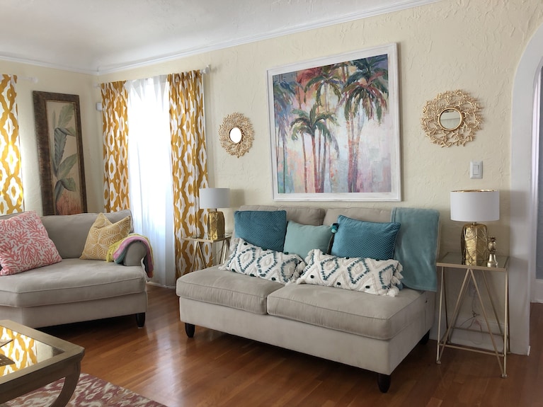 The Pineapple Villa: Chic 4bd Tropical Paradise Near The Beaches - West Palm Beach, FL