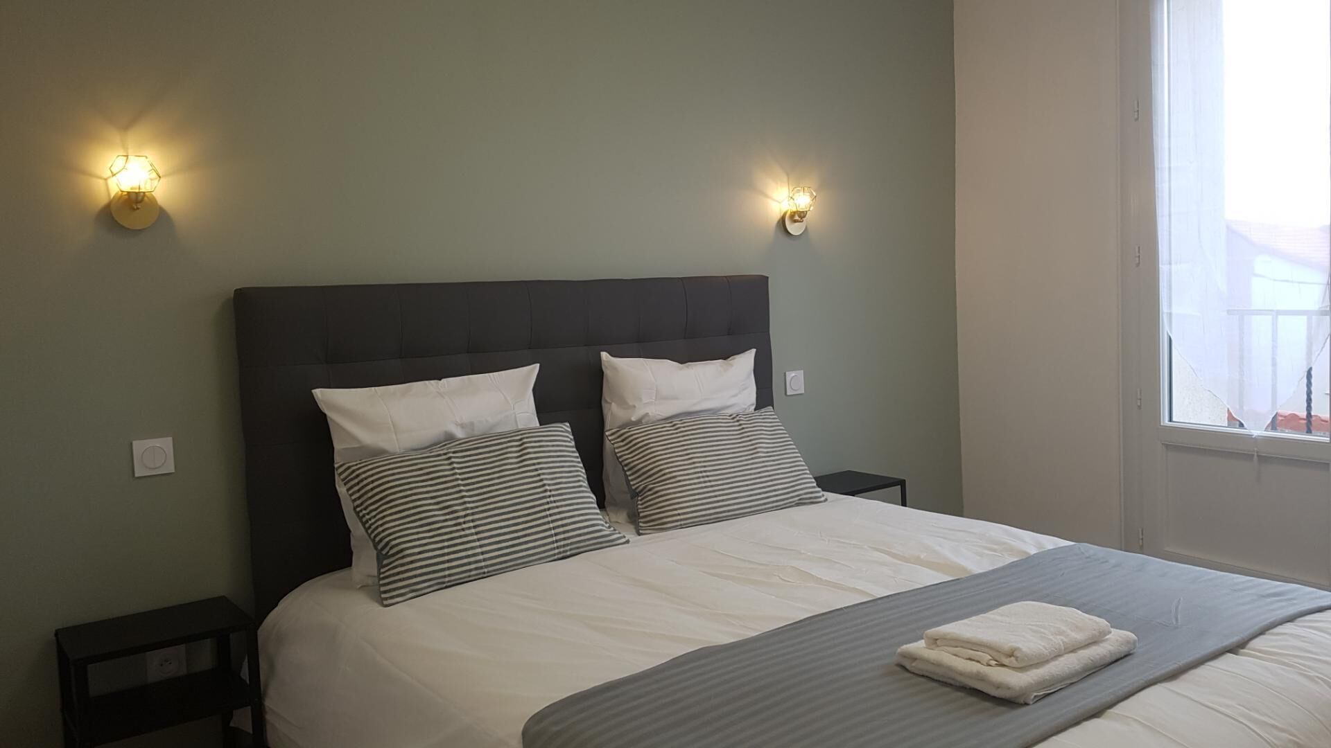 High-end, Air-conditioned Apartment In The Heart Of Banyuls - Spain