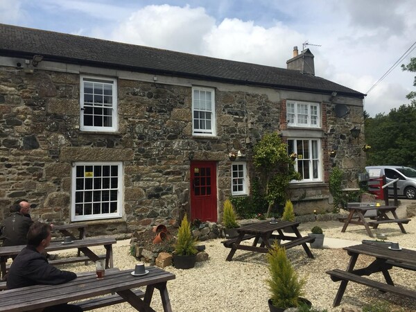 The Pirate Inn - Penzance