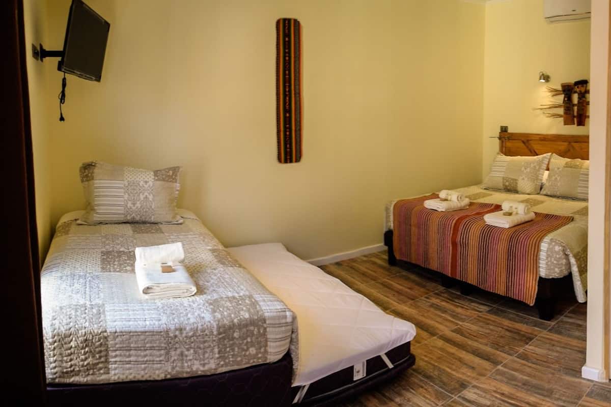 Quarto Quádruplo Familiar | Wi-fi grátis, roupa de cama fornecida