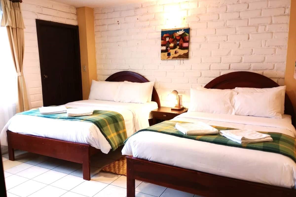 Quarto duplo | Ferros/tábuas de passar roupa, Wi-Fi de cortesia, roupa de cama