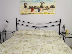Quarto Triplo Familiar (Lavanda) | Roupa hipoalergénica, cortinas/cortinados opacos 