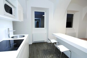 Estúdio | Sala de estar | Televisor LCD de 42 polegadas com canais por cabo, televisor 