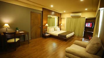 Quarto Duplo de Luxo | Cofre no quarto, Wi-fi grátis, roupa de cama fornecida