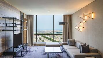 Roupas de cama premium, cofres nos quartos, escrivaninha