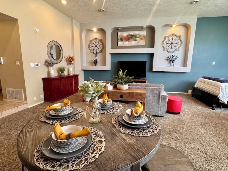 Rustic Pearl, Near Old Town - New Mexico