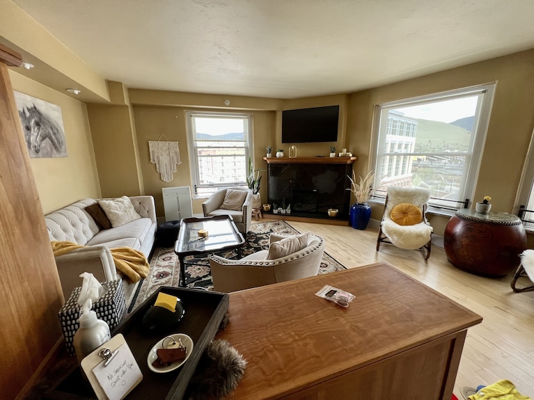 Great View! Wilma Building - Downtown Missoula - 米蘇拉