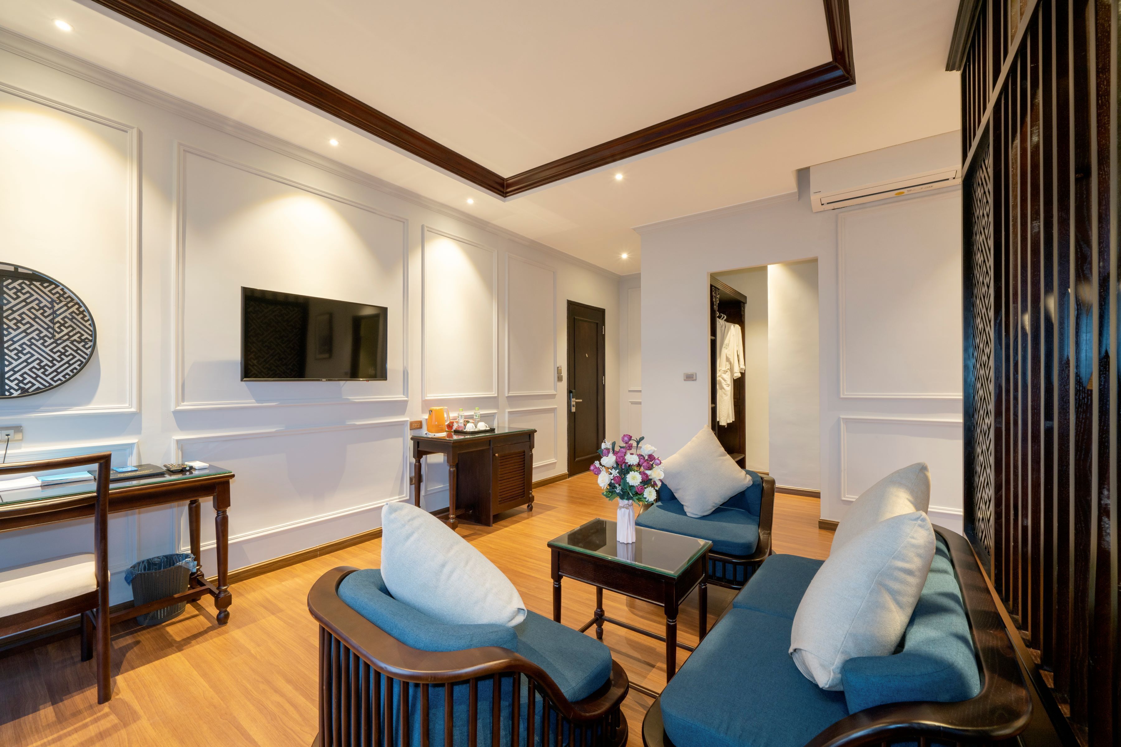 Suite-Estúdio Lua de Mel, vista para o rio | Camas de colchão viscoelástico, minibar, cofre no quarto, secretária 