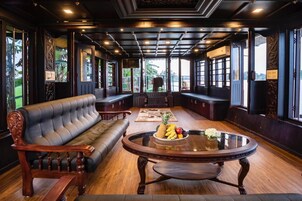 TV 22 polegadas com canais a cabo