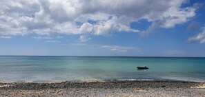 Perto da praia, autocarro para a praia 