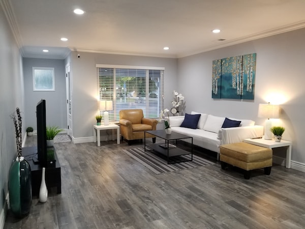 Luxury |  12 People  | Smart Tech | 4bd & 3ba - 스톡턴