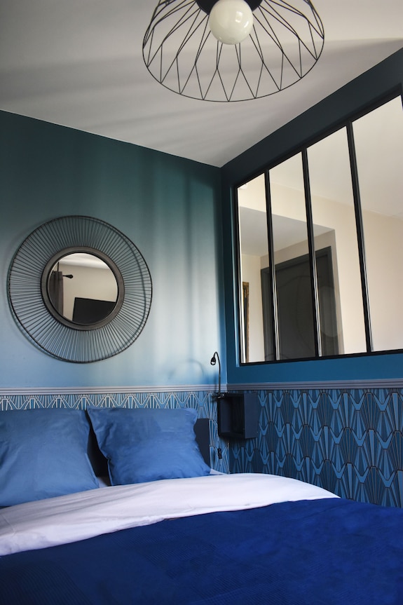 The Appart ', Very Nice New Studio With Private Closed Parking And Wi-fi - Lucé