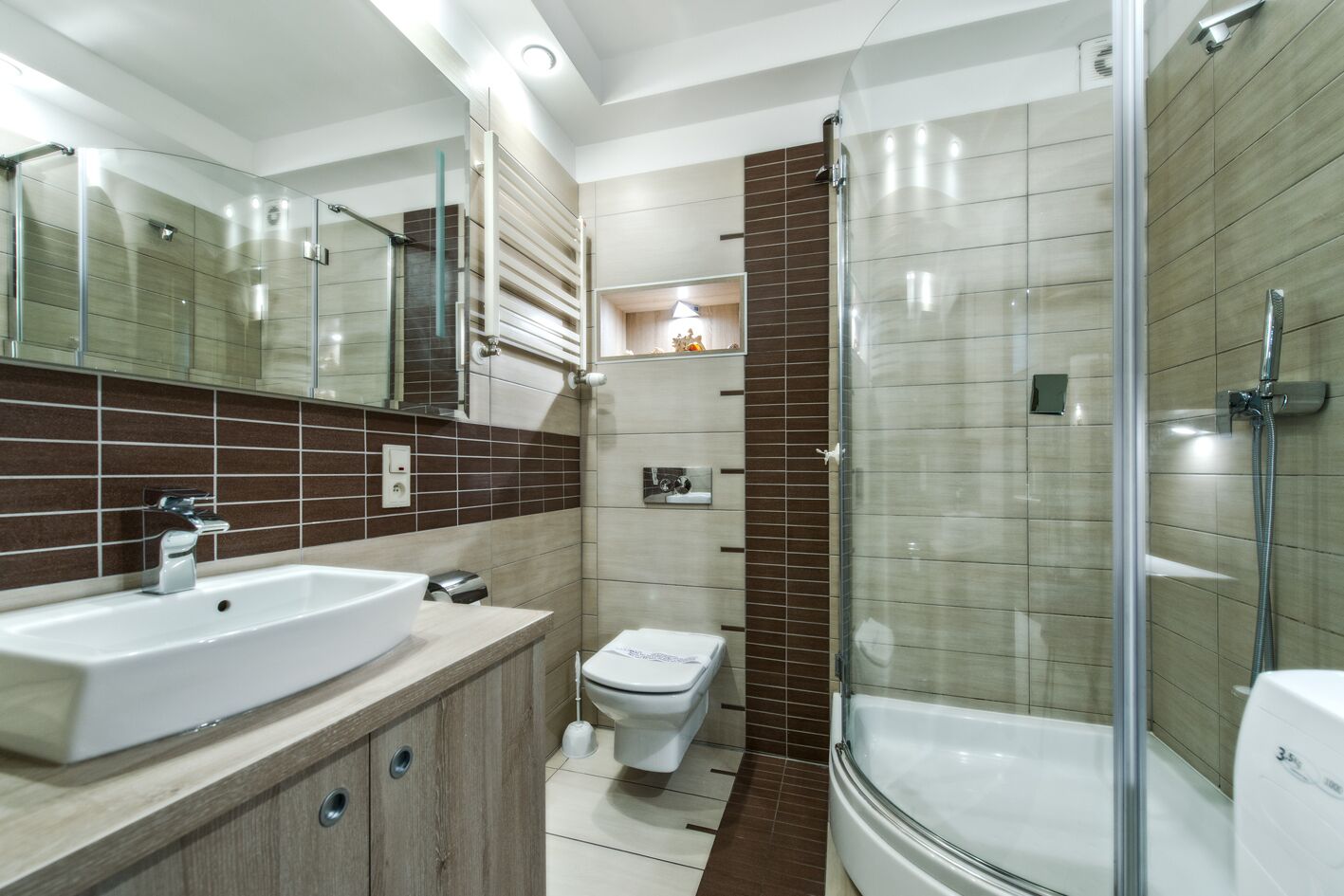 Estúdio (40) | Casa de banho | Um polibã, toalhas fornecidas 