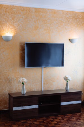 Apartamento, 3 quartos (C18) | TV