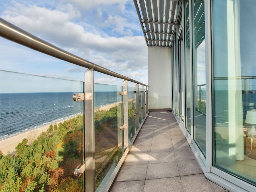 Apartamento (UG 1010) | Sacada