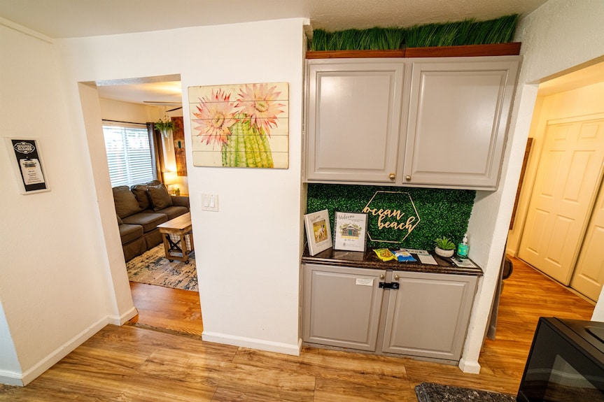 Green Door Cottage-dog Friendly-3 Cuadras De La Playa! - San Diego, CA