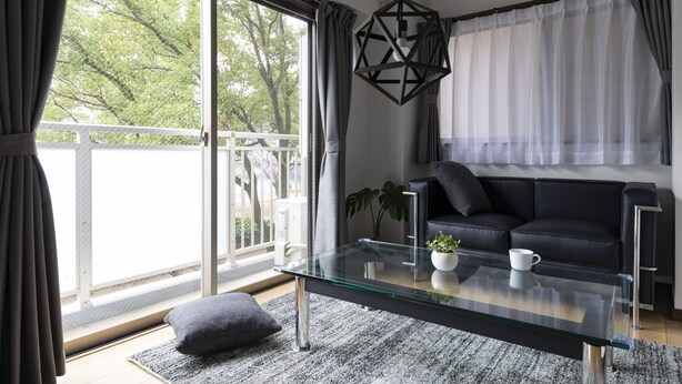 Quarto (Western, 302) | Escrivaninha, espaço de trabalho para notebook, cortinas blackout