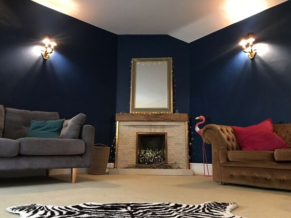 The Coach House, Sandgate. 3 Bed, 2 Bath, Quirky Seaside Mews. - Folkestone
