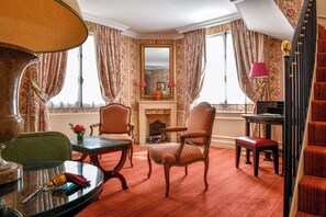 Suíte superluxo, terraço (Duplex) | Área de estar | TV de tela plana