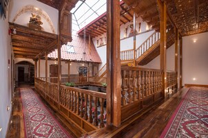 Corrimões nos corredores