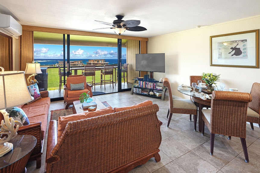 Disfruta De La Vista Al Mar Y La Brisa Desde Tu Lanai En Makahuena # 4305 - Kauai, HI