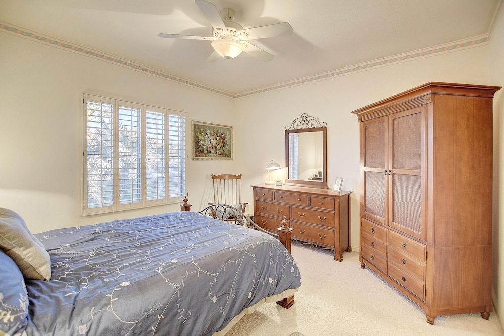 Sun Lakes Resort Style 55 + Active Adulto Lake View Home Golf Nadar Tenis Y Más! - Chandler, AZ