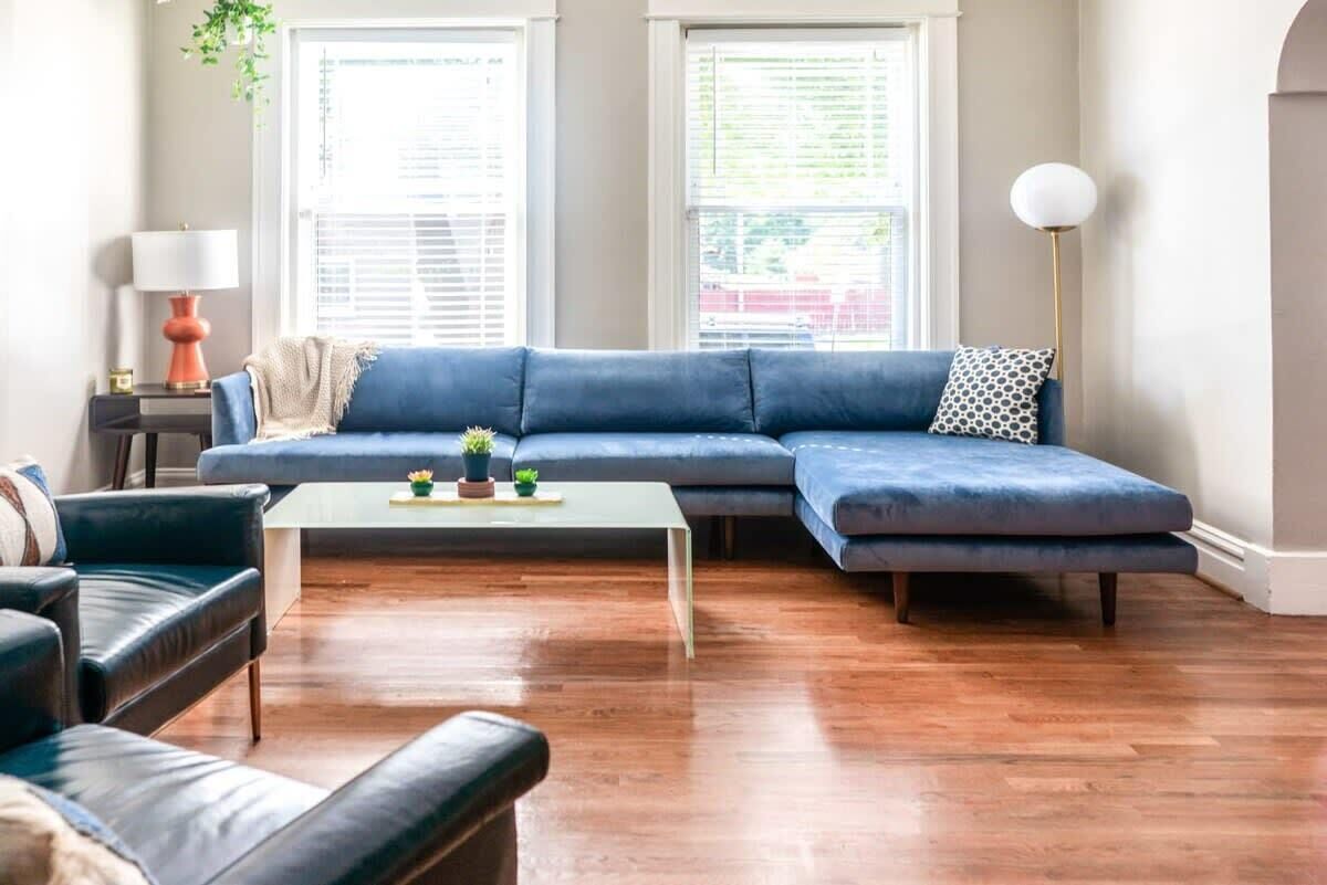 Stylish Home | 1st Floor Br + Garage / Abodebucks - St. Louis, MO