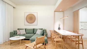 Apartamento luxo, 3 quartos, terraço, vista para o parque | Sala de estar | TV de tela plana, Netflix, serviços de streaming