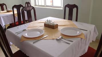 Café da manhã (VND 60000 por pessoa)