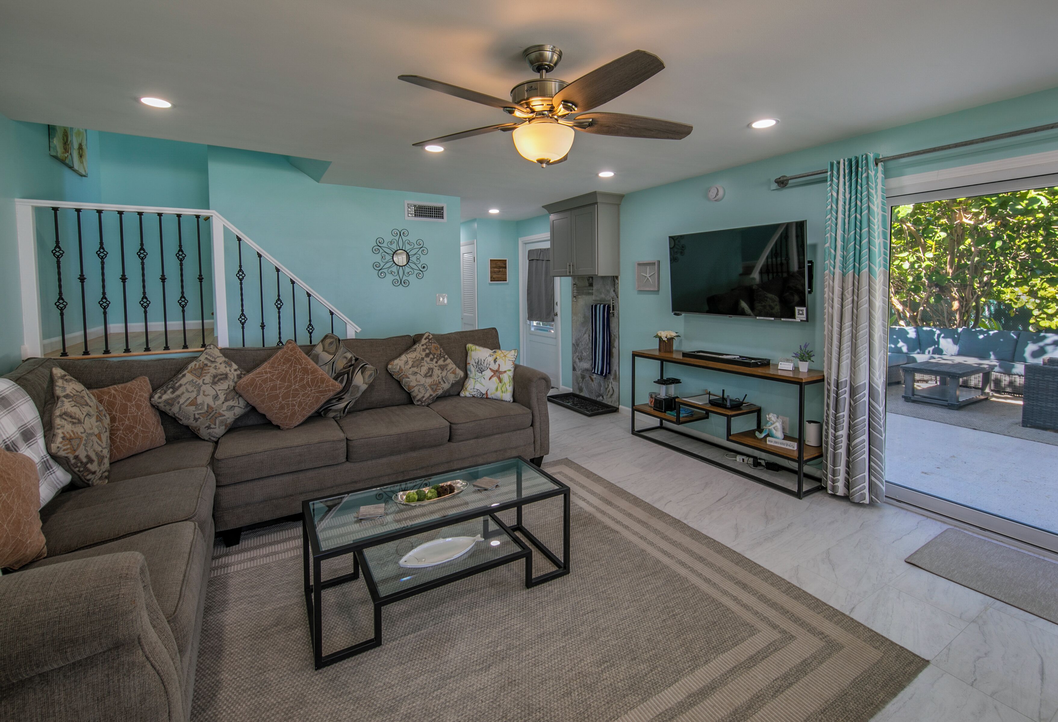 Wow! 3 Br! Remodeled Waterfront Unit, Sapphire Beach, Ocean View, Private Patio - Saint John