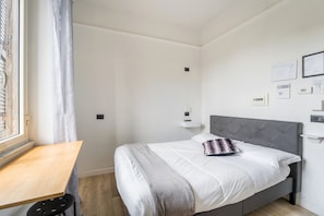 Quarto cl ássico, suíte (Camera Standard) | Edredons de pluma, camas com colchões de espuma com sistema de memória