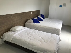 Quarto triplo superior | Wi-Fi de cortesia