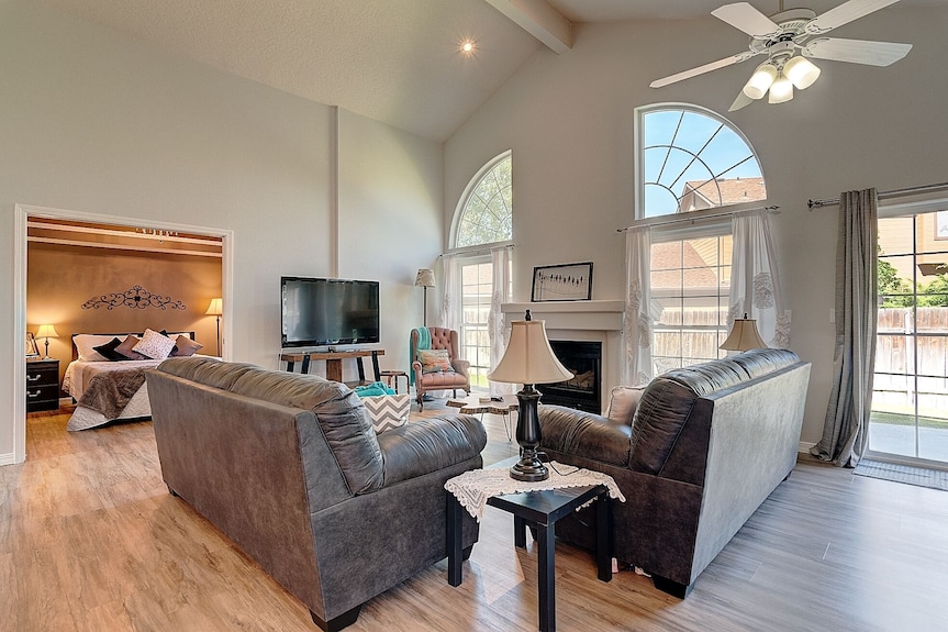 New!! Beautiful Home In The Heart Of Meridian - 默裏迪恩