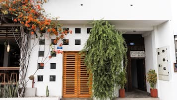 Entrada do alojamento