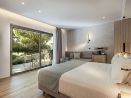 Quarto Superior | Cofre com capacidade para portátil