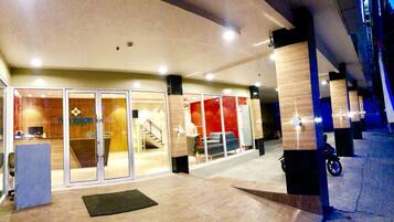 Entrada (vista interior)