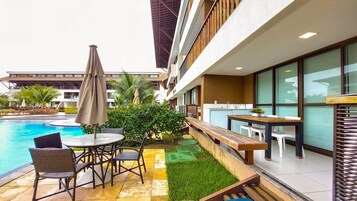 Apartamento Familiar, vista para a piscina, no rés do chão | Lanai (alpendre havaiano)