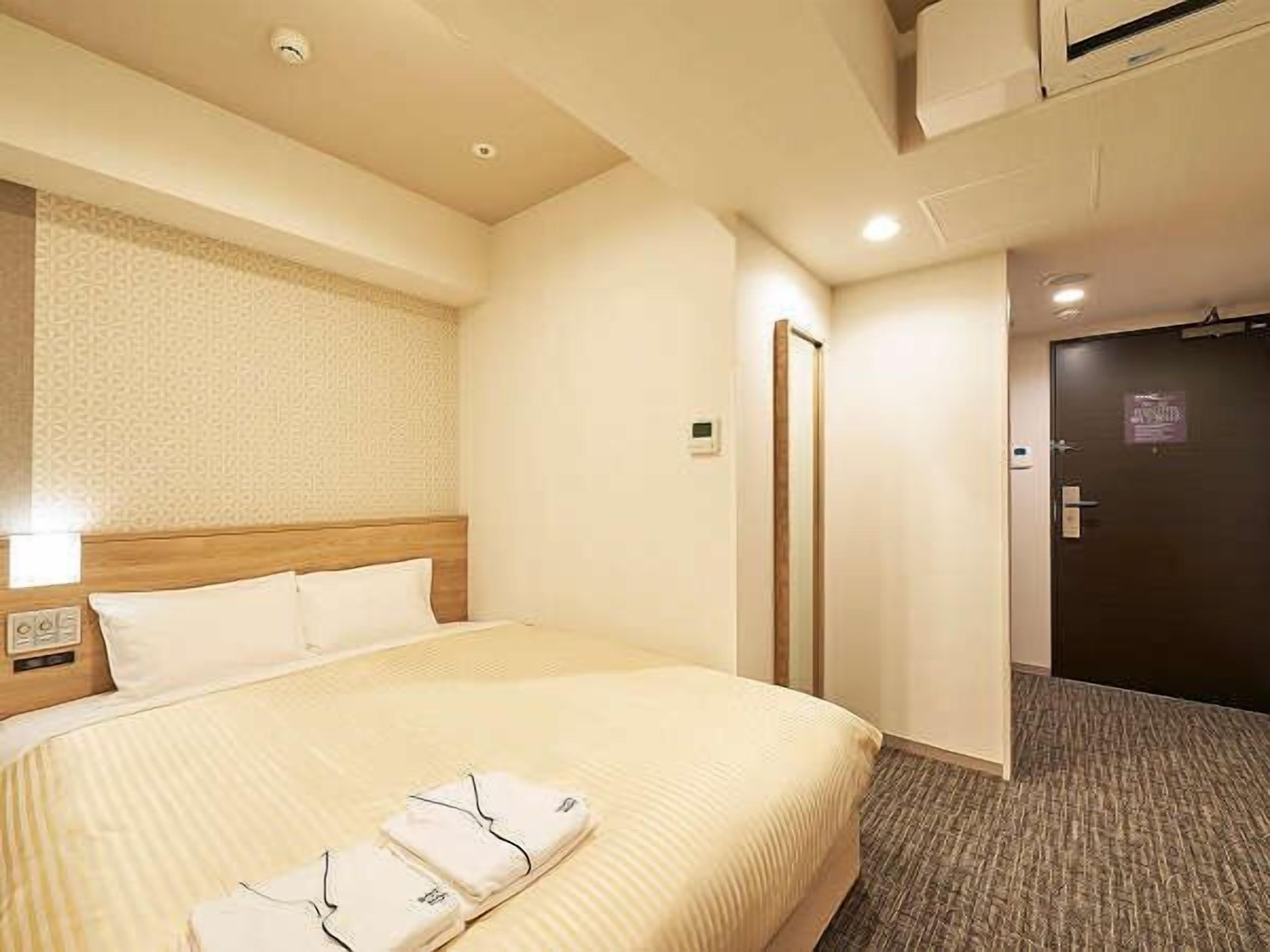 Secretária, ferro/tábua de engomar, Wi-fi grátis 