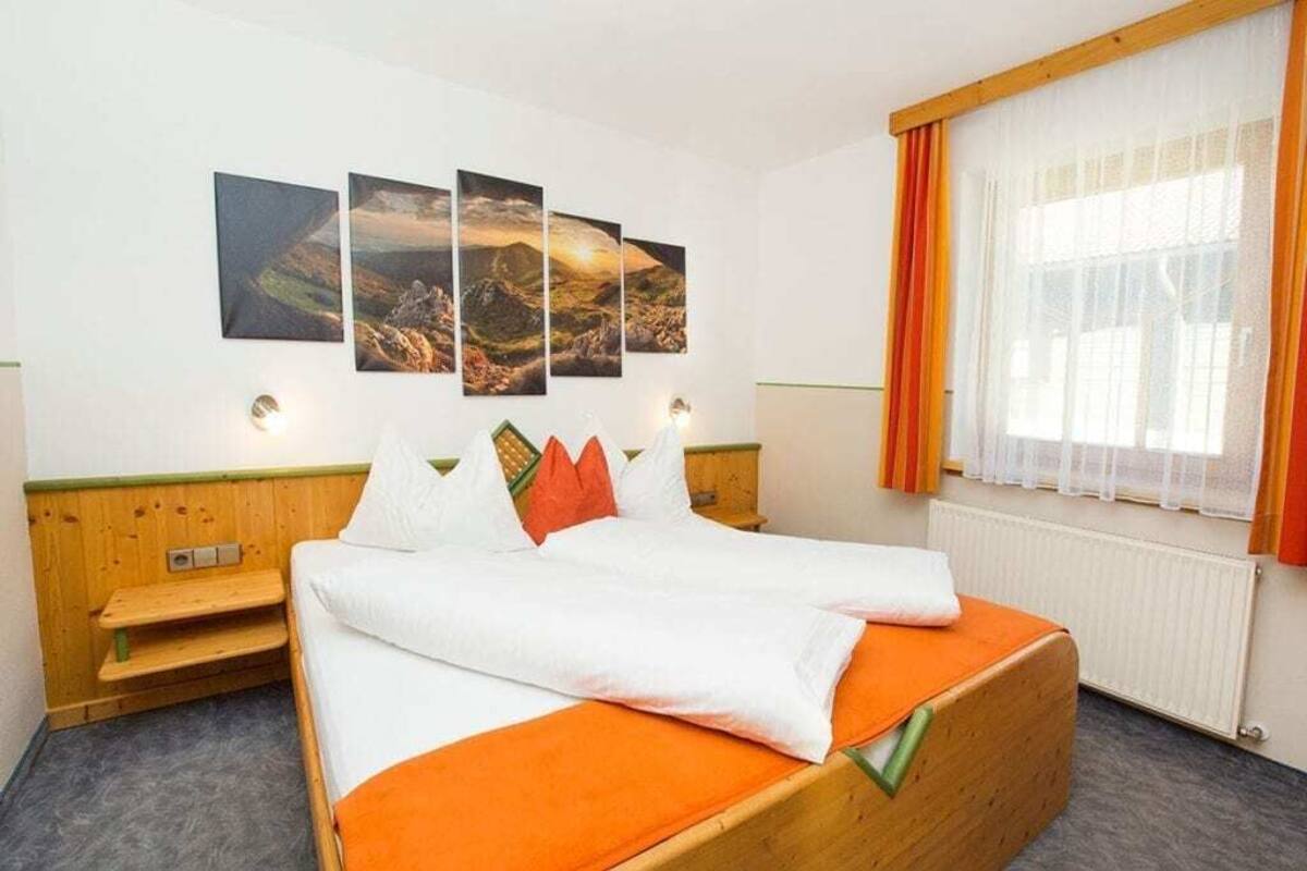 Apartamento, 2 quartos | Escrivaninha, quartos à prova de som, Wi-Fi de cortesia