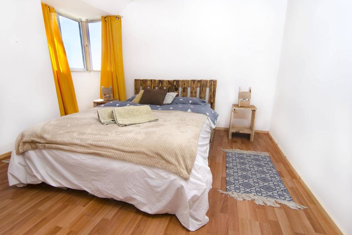 Quarto Panorâmico, vista para o mar | Wi-fi grátis, roupa de cama fornecida 