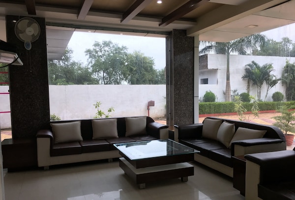 Hotel Aryan Inn Lalitpur - Lalitpur