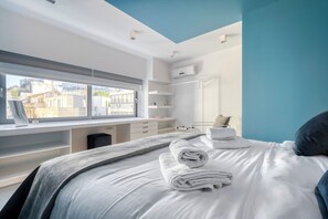 Apartamento, 1 quarto (Aqua) | Lençóis de algodão egípcio, roupa de alta qualidade, cofre no quarto 