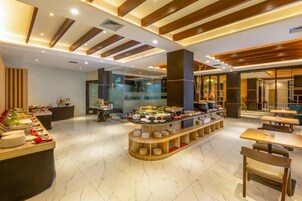 Almoços e jantares servidos 