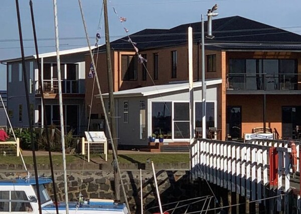 Boat Harbour Jetty B&b - Port Albert